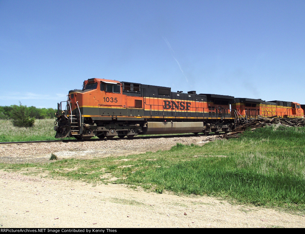 BNSF 1035